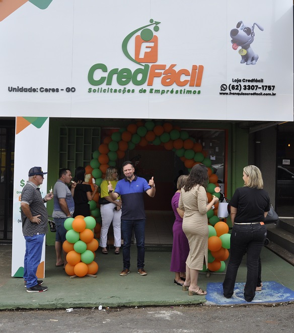 Jornal Populacional | Sucesso na inauguração da CredFácil Ceres: Maior ...